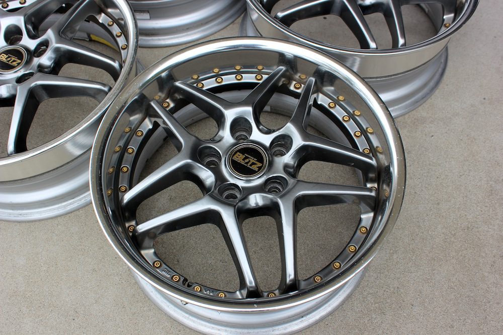 Blitz BRW Type 03 17x7 +38 - Griplow JDM Super Wheels